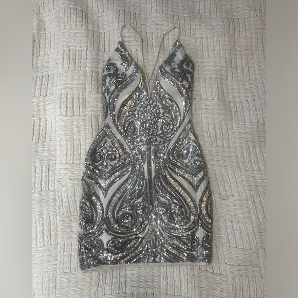 Windsor | Dresses | Windsor Stunning In Sequin Mini Dress | Poshmark